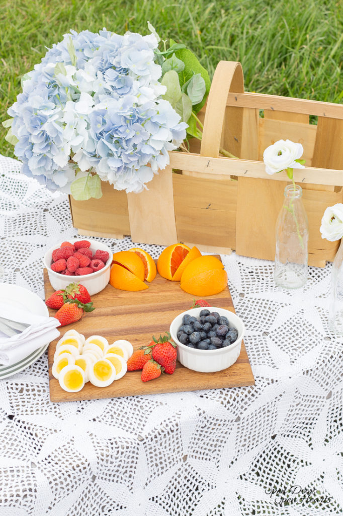 Mother’s Day Picnic Ideas | Beautiful & Inexpensive - Open Doors Open ...