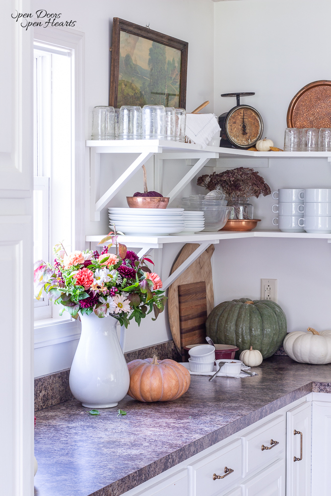 Beautiful European Cottage Autumn Kitchen Decor: Copper, Plum ...