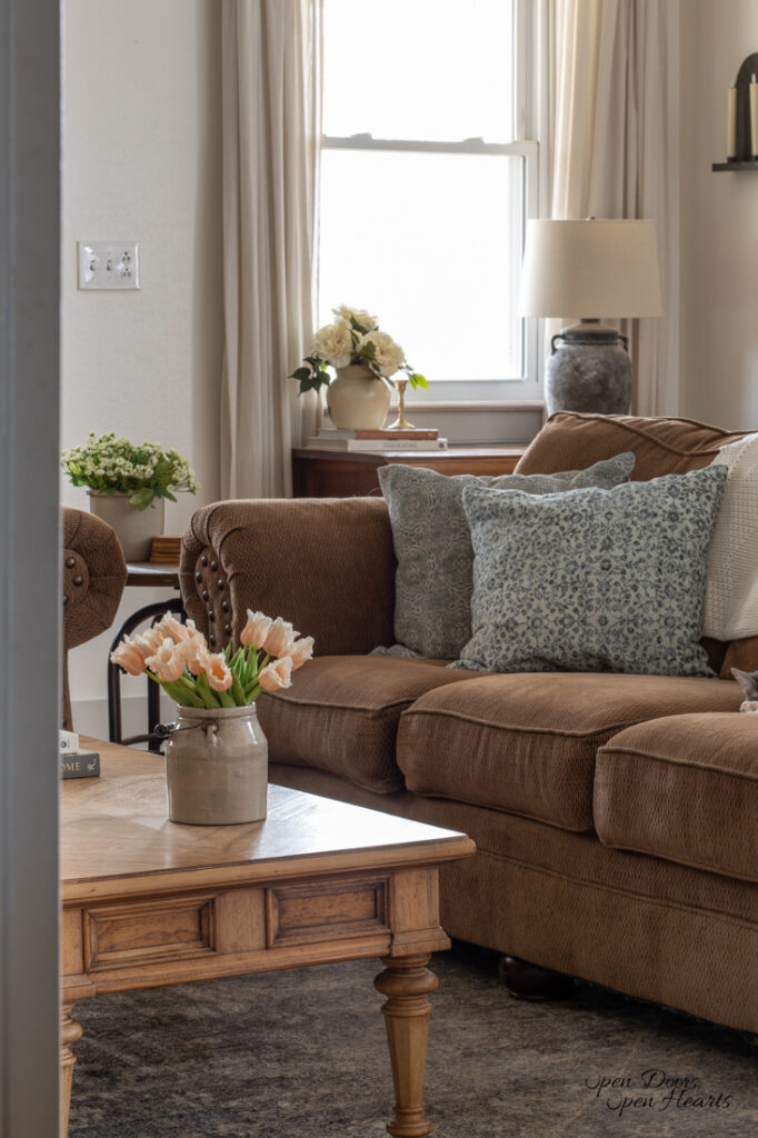 Easy Ways to Transition Winter to Spring Decor | Living Room - Open ...