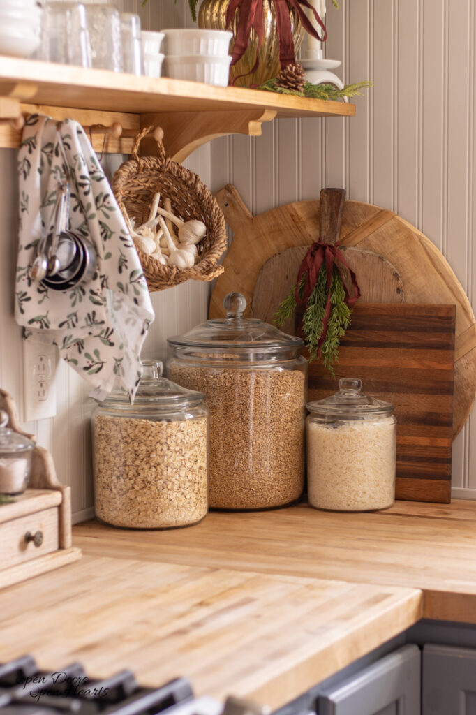 Simple Cottage Christmas Kitchen Tour | Cozy & Beautiful - Open Doors ...